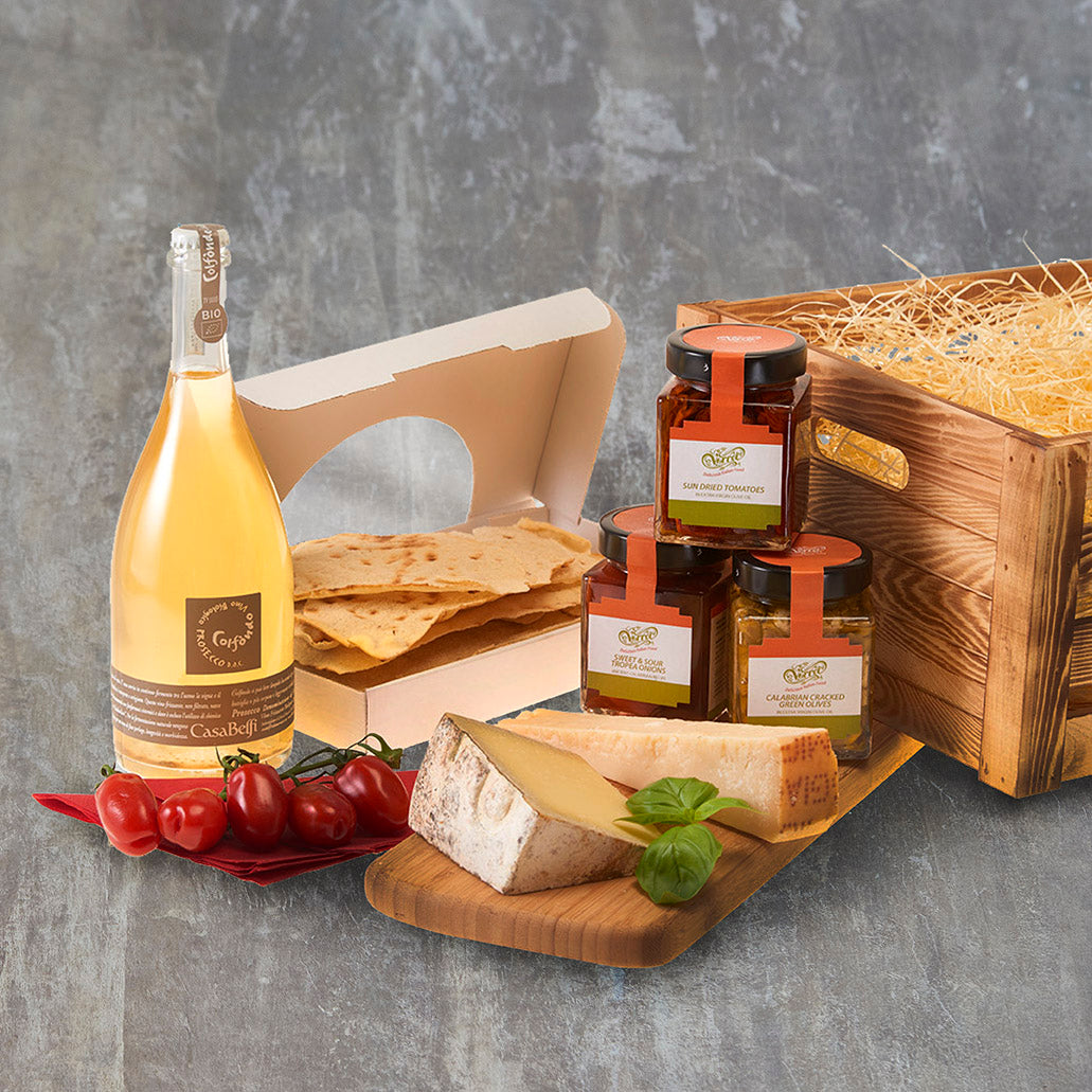 Italian Cheese Hampers Gift Boxes Parmesan Fontina Gorganzola Pecorino ...